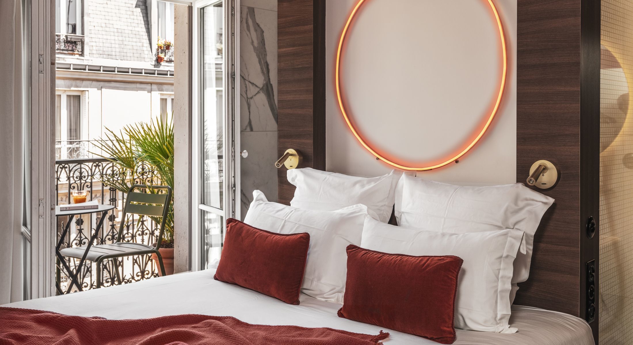 Seven Hotel Paris | SITE OFFICIEL| Boutique hôtel 4 étoiles Paris